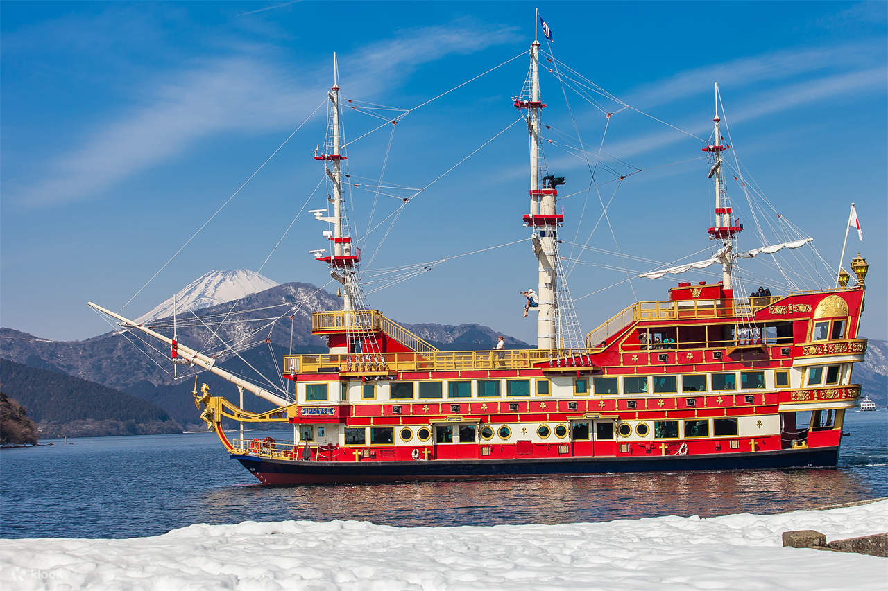 Mount Fuji, Lake Yamanaka, Oshino Hakkai, Hakone, Lake Ashi Pirate Ship ...